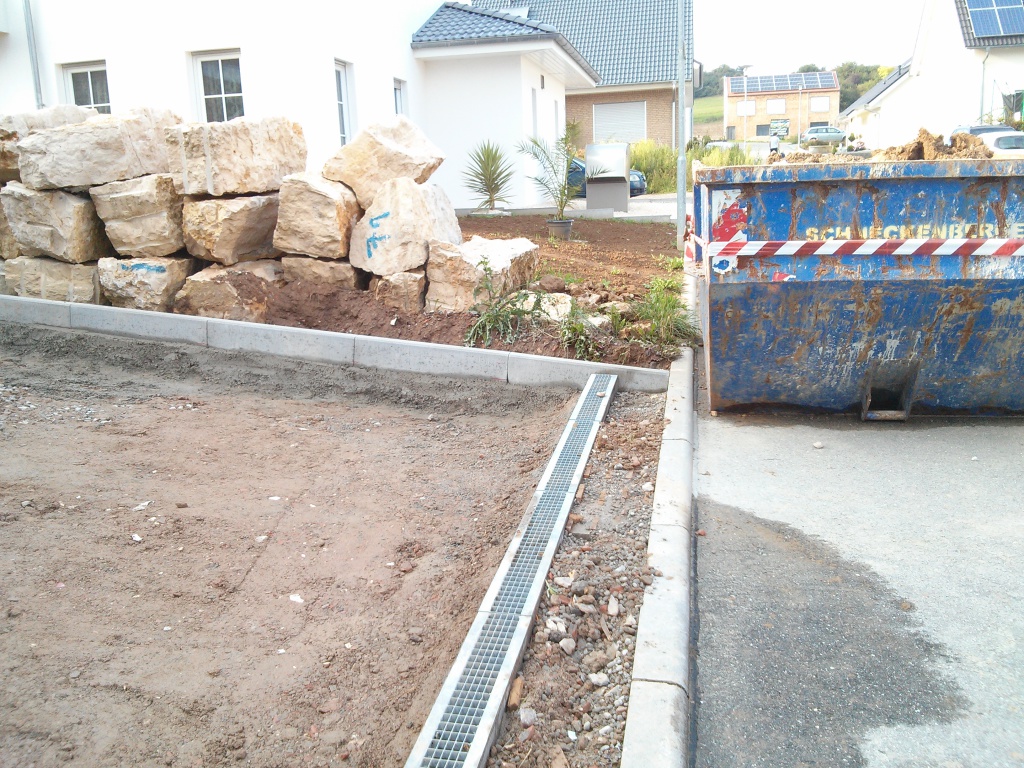 Aktion: Einfahrt pflastern | Ein Heim für 3